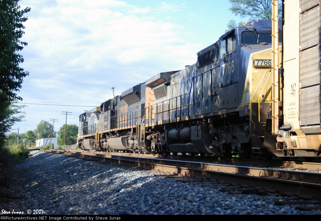CSX 9052,4831,7766 Q201